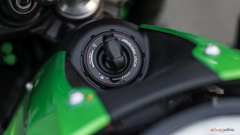 Kawasaki Z900 [2017-2018] Rear Suspension Image – BikeWale