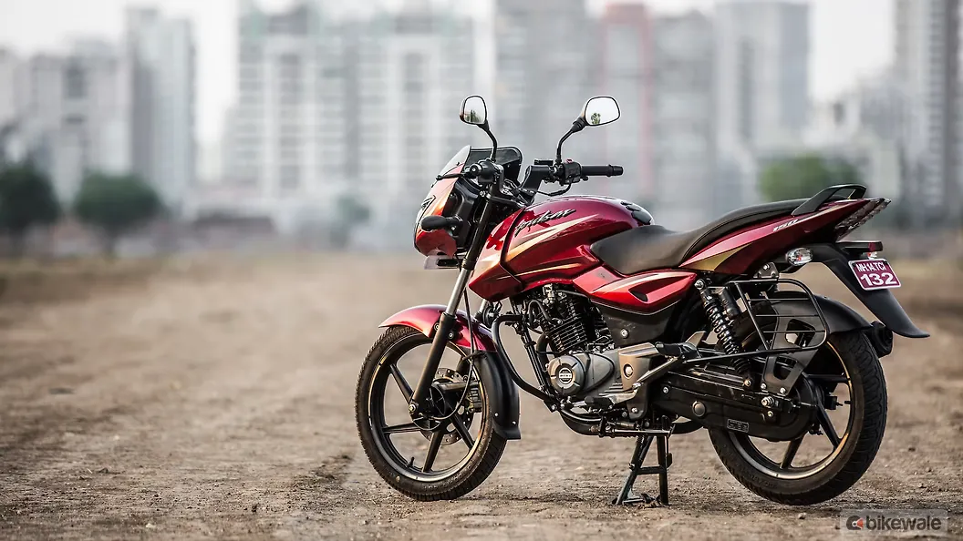 Bajaj Pulsar 150 Rear Three-Quarter Image – BikeWale