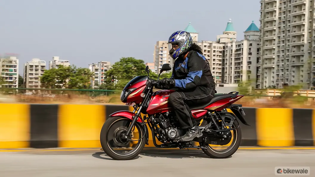 Bajaj Pulsar 150 Action Image – BikeWale