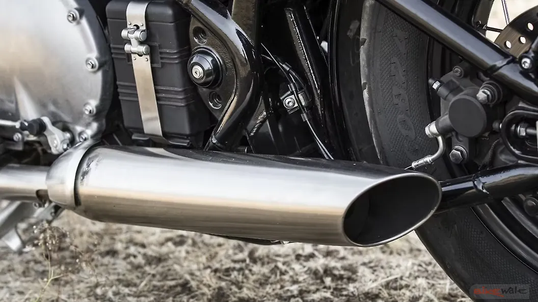 Triumph Bonneville Bobber [2019-2020] RHS Switchgear Image – BikeWale
