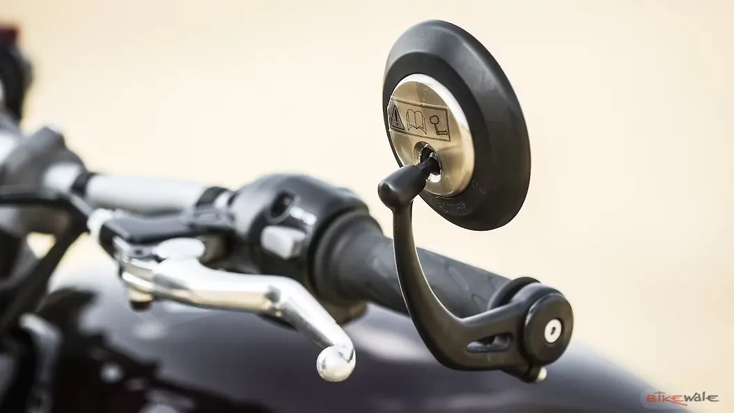 Triumph Bonneville Bobber [2019-2020] Switchgear Image – BikeWale