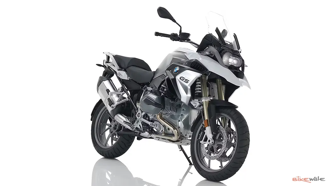 BMW R1200 GS Rear Three-Quarter Image – BikeWale