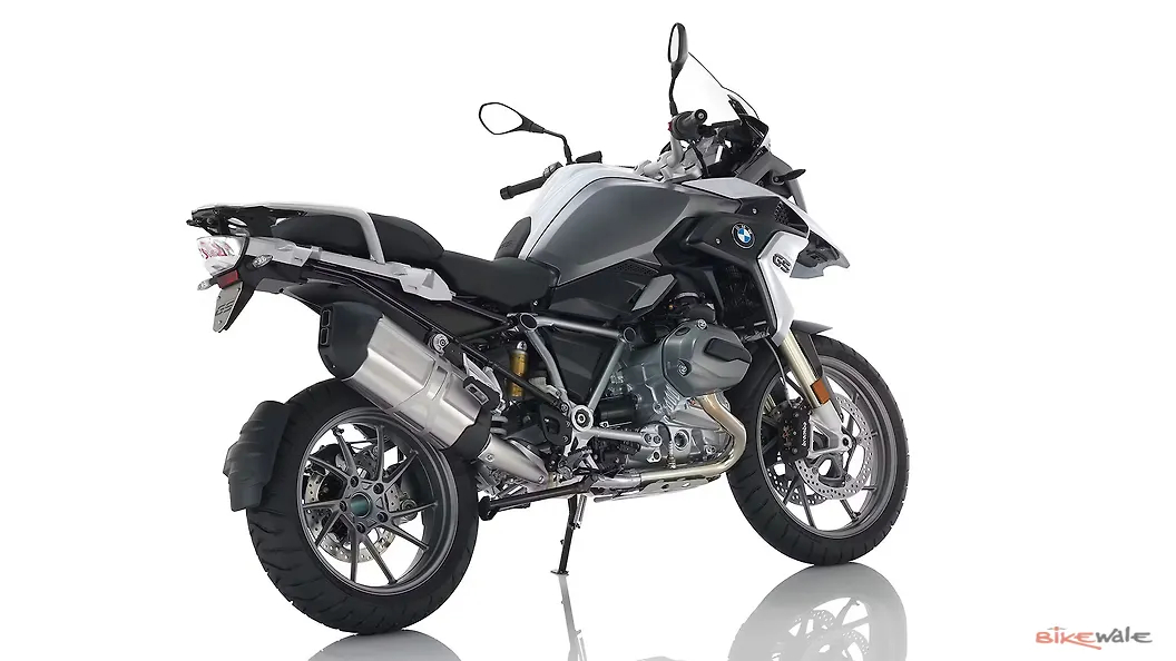 BMW R1200 GS Rear Three-Quarter Image – BikeWale
