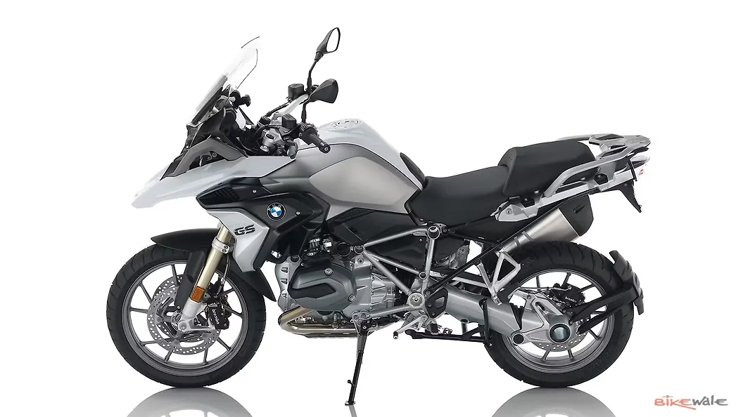 BMW R1200 GS Rear Three-Quarter Image – BikeWale
