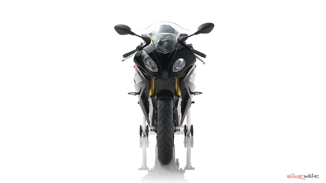 BMW S1000 RR [2017-2018] Front Three-Quarter Image – BikeWale