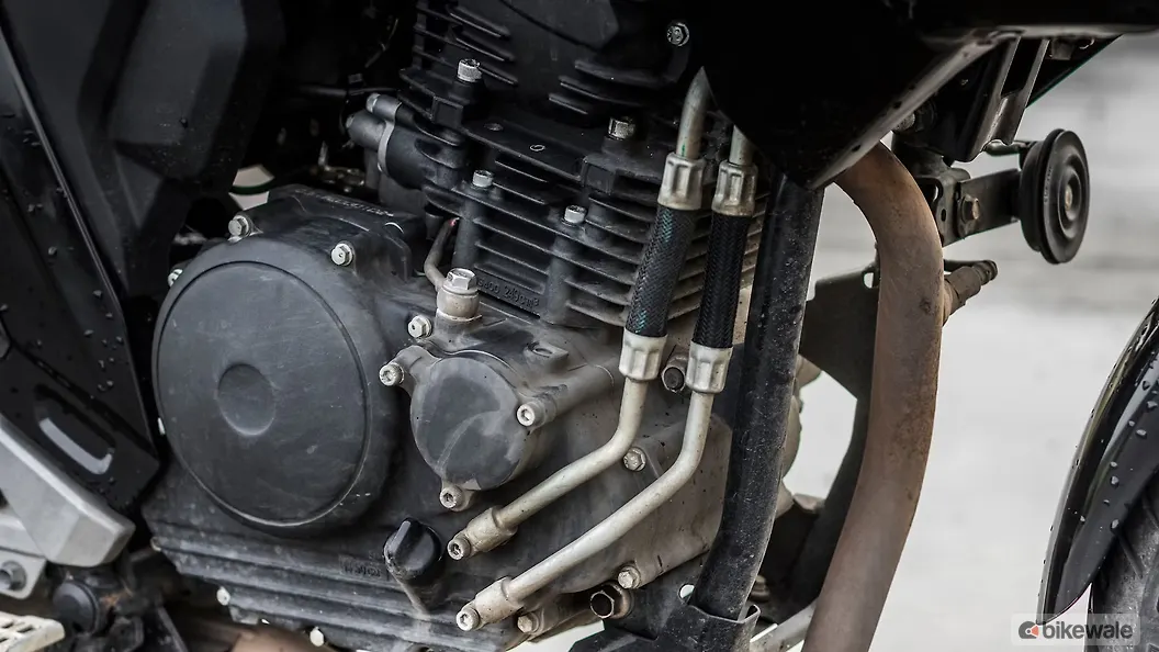 Yamaha FZ25 Action Image – BikeWale