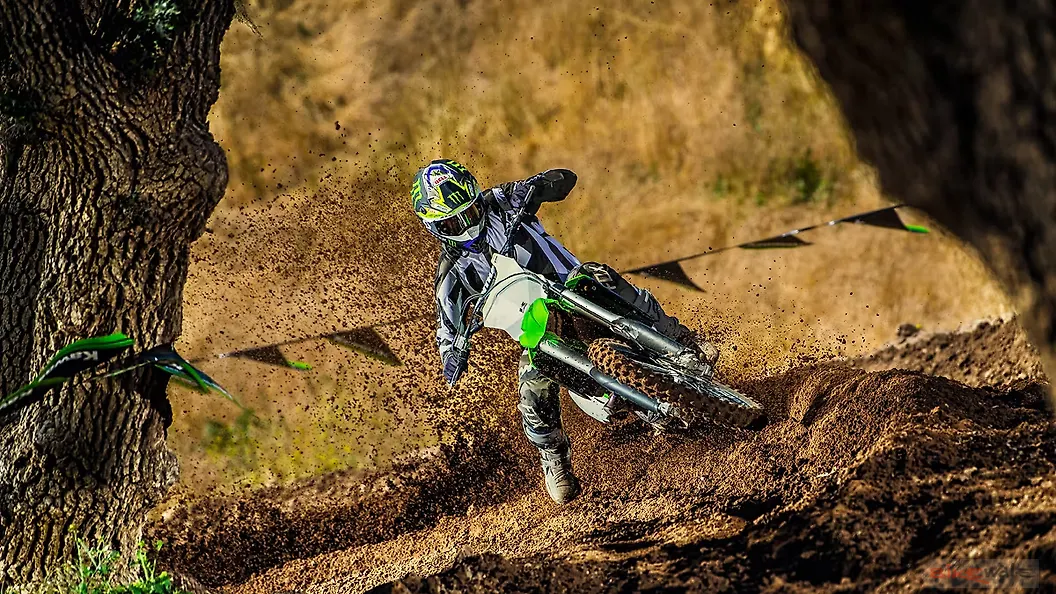 Kawasaki KX250F [2017-2018] Front Image – BikeWale