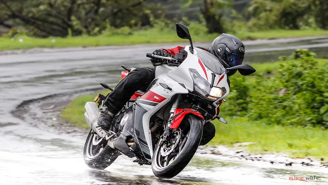 Benelli 302R Exterior Image – BikeWale