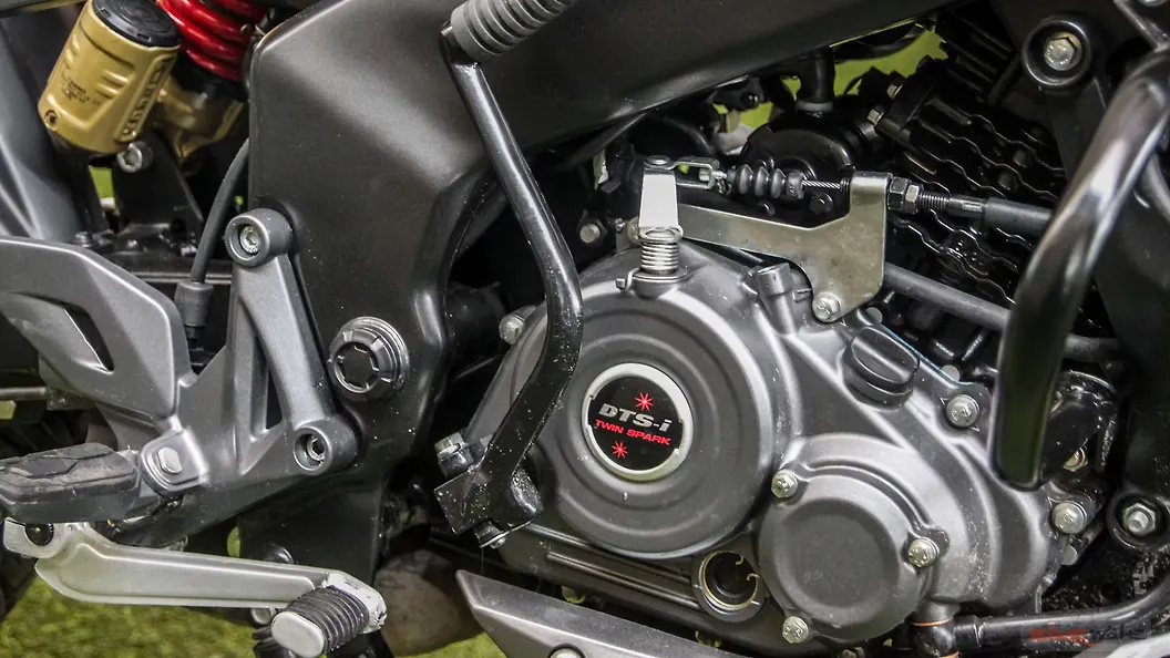 Bajaj Pulsar NS160 Engine Image – BikeWale