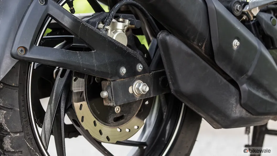 Bajaj Pulsar NS200 Action Image – BikeWale