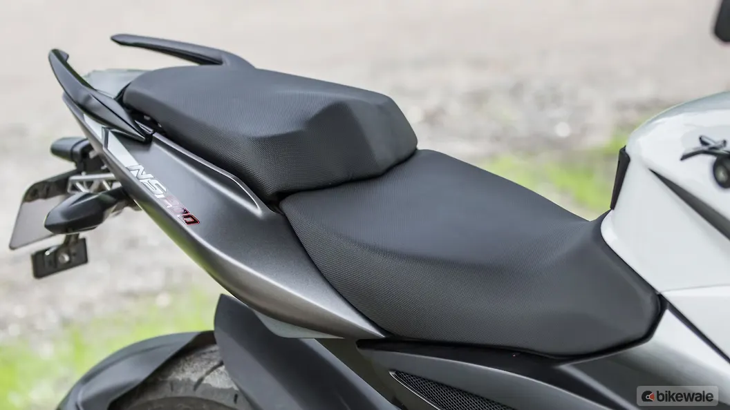 Bajaj Pulsar NS200 Action Image – BikeWale Bajaj Pulsar NS200 Action Image – BikeWale
