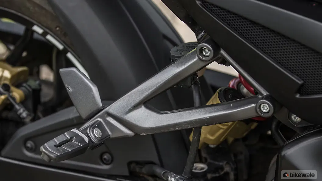 Bajaj Pulsar NS200 Action Image – BikeWale Bajaj Pulsar NS200 Action Image – BikeWale