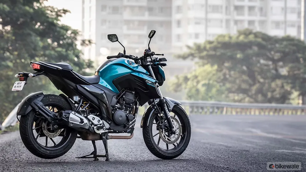 Yamaha FZ25 Action Image – BikeWale
