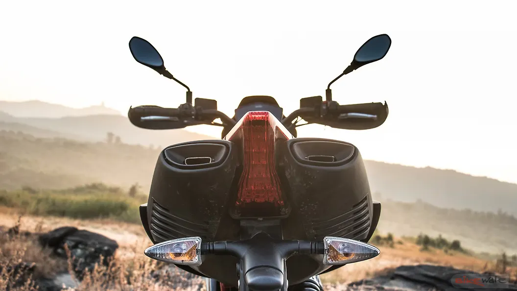 Aprilia Dorsoduro 900 Rear Image – BikeWale