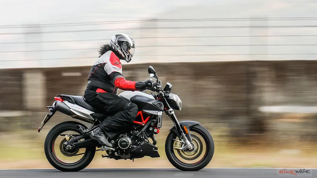 Aprilia Shiver 900 Action Image – BikeWale
