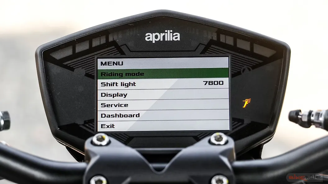 Aprilia Shiver 900 Action Image – BikeWale