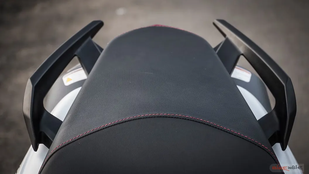 Aprilia Shiver 900 Action Image – BikeWale