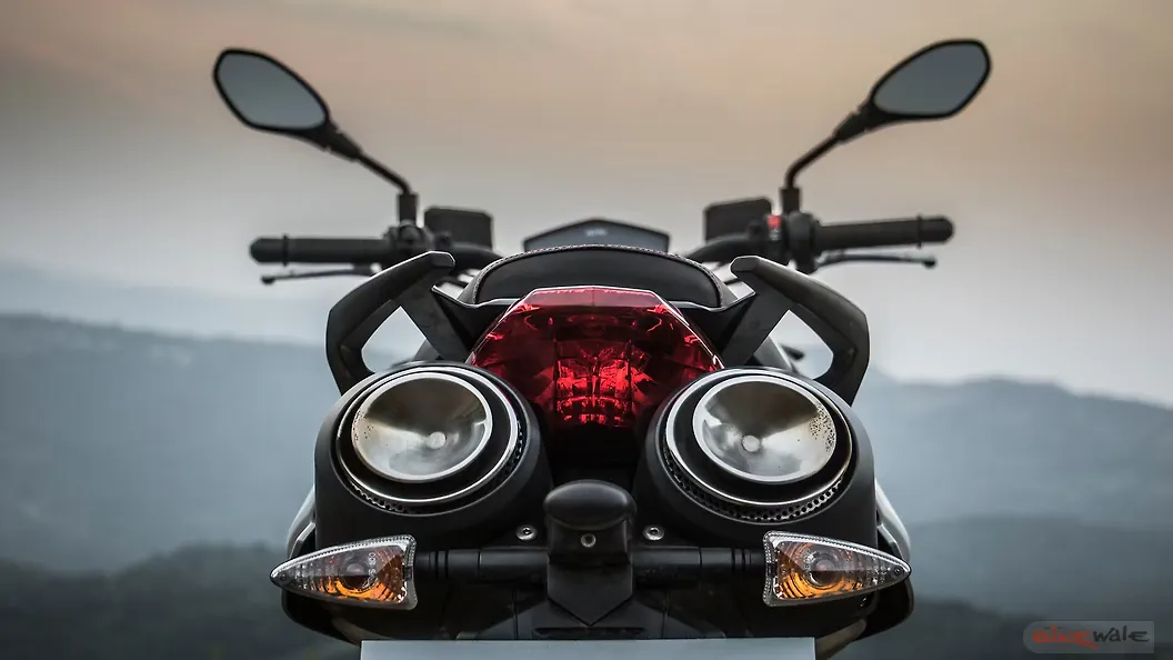 Aprilia Shiver 900 Action Image – BikeWale