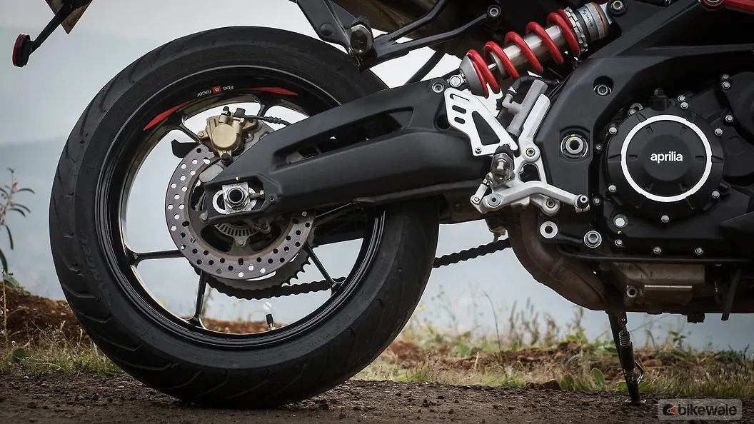 Aprilia Shiver 900 Action Image – BikeWale