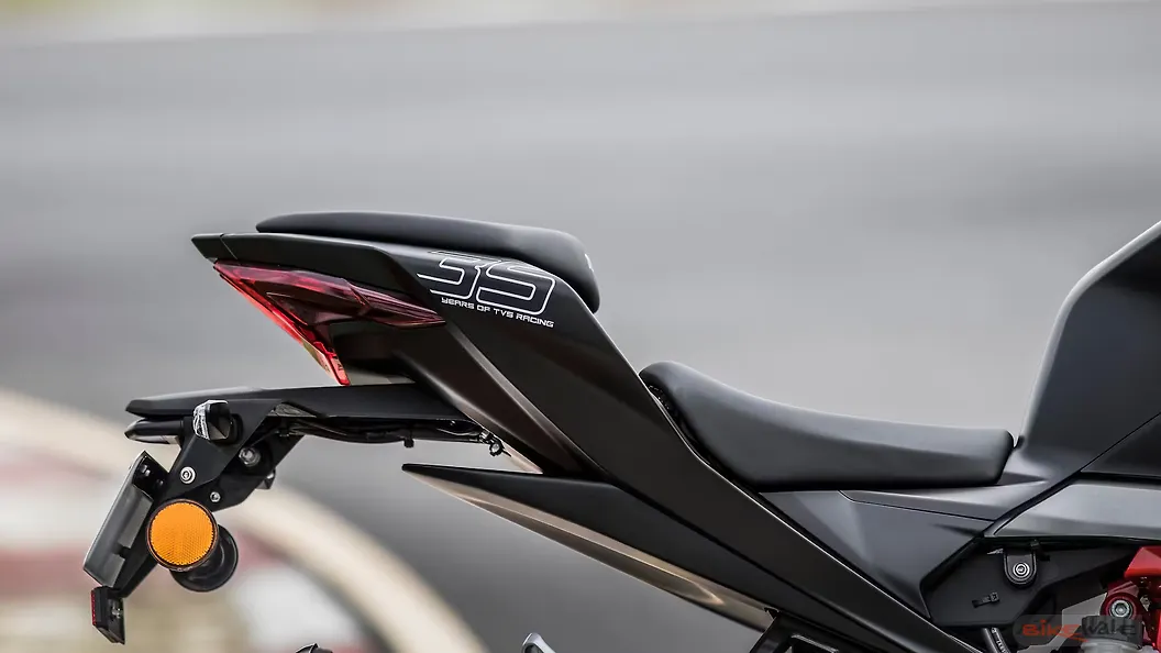 TVS Apache RR310 Seat Image – BikeWale