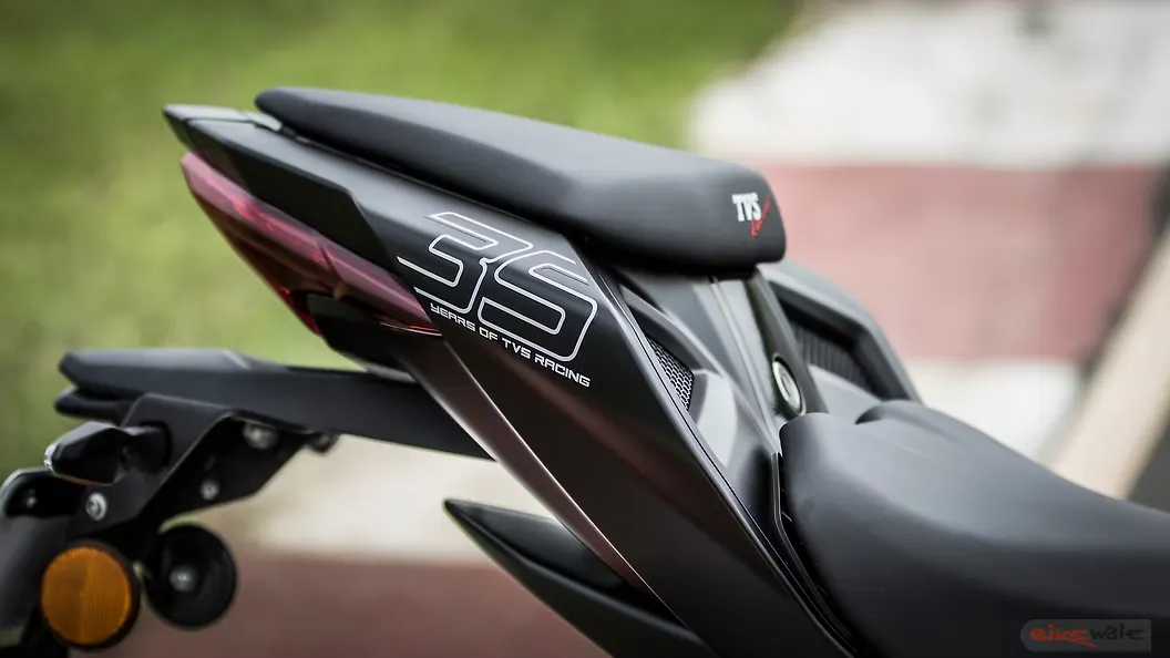 TVS Apache RR310 Seat Image – BikeWale