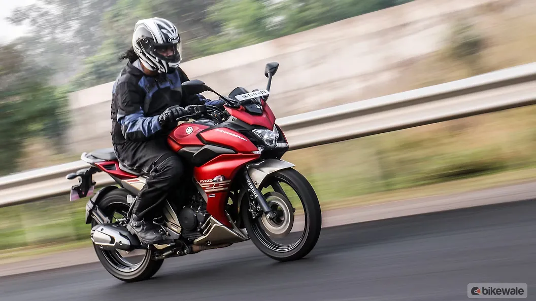 Yamaha Fazer 25 Action Image – BikeWale