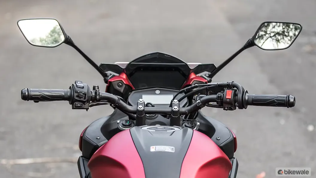 Yamaha Fazer 25 Handlebar Image – BikeWale