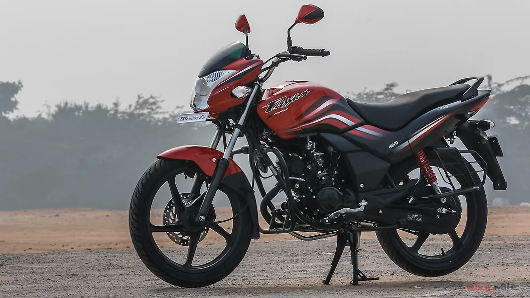 Hero Passion XPro Action Image – BikeWale