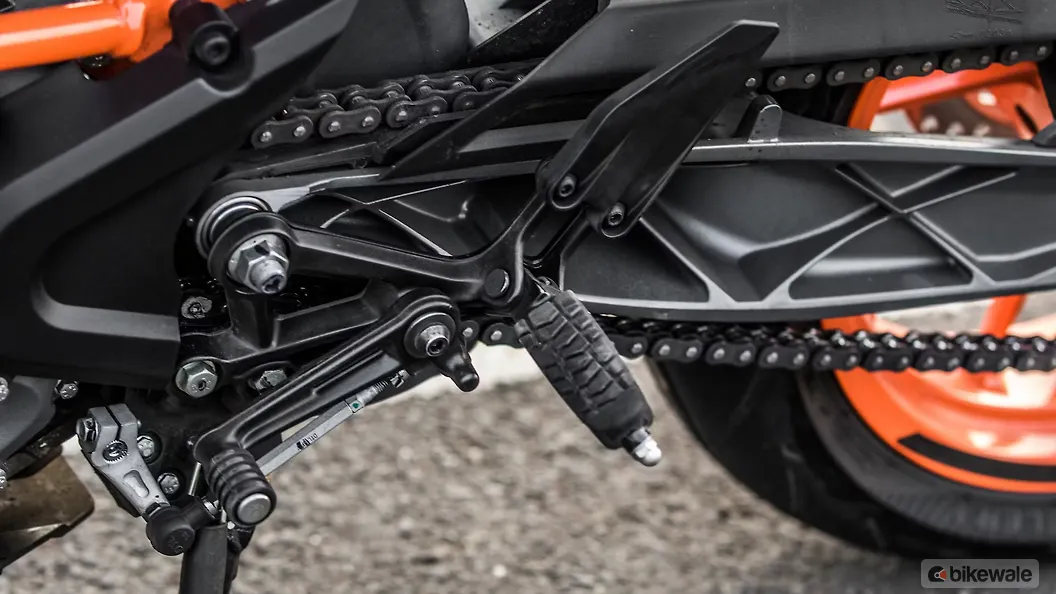 KTM 390 Duke [2021] Indicator Image – BikeWale