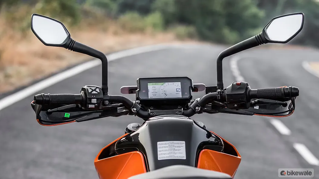KTM 390 Duke [2021] Indicator Image – BikeWale