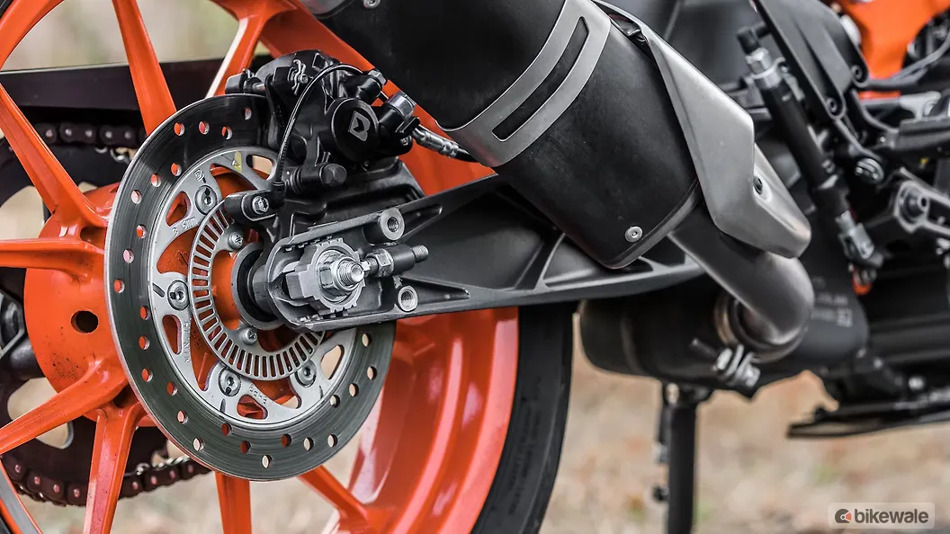 KTM 390 Duke [2021] Rear Brake Image – BikeWale