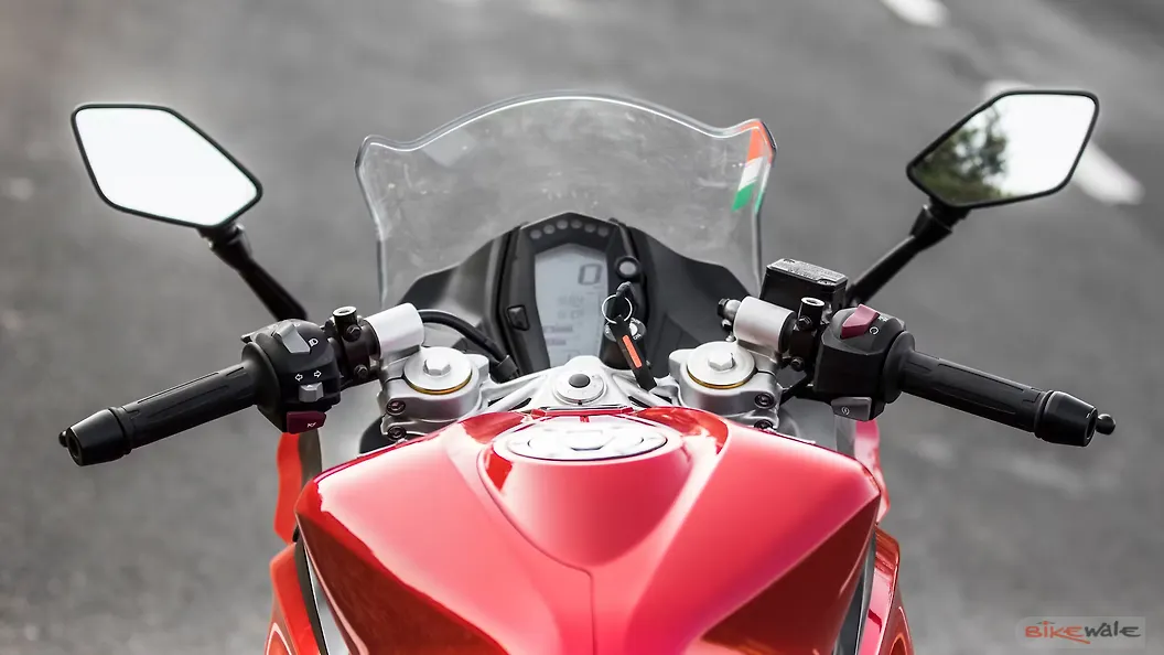 TVS Apache RR310 Action Image – BikeWale