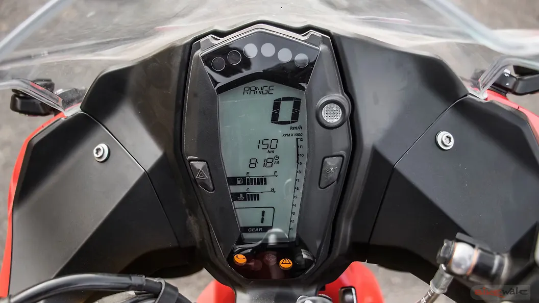 TVS Apache RR310 Action Image – BikeWale