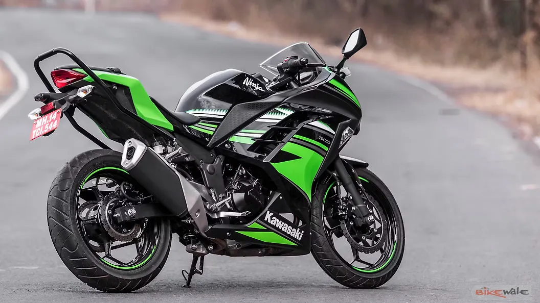 Kawasaki Ninja 300 [2018-2019] Tank Image – BikeWale
