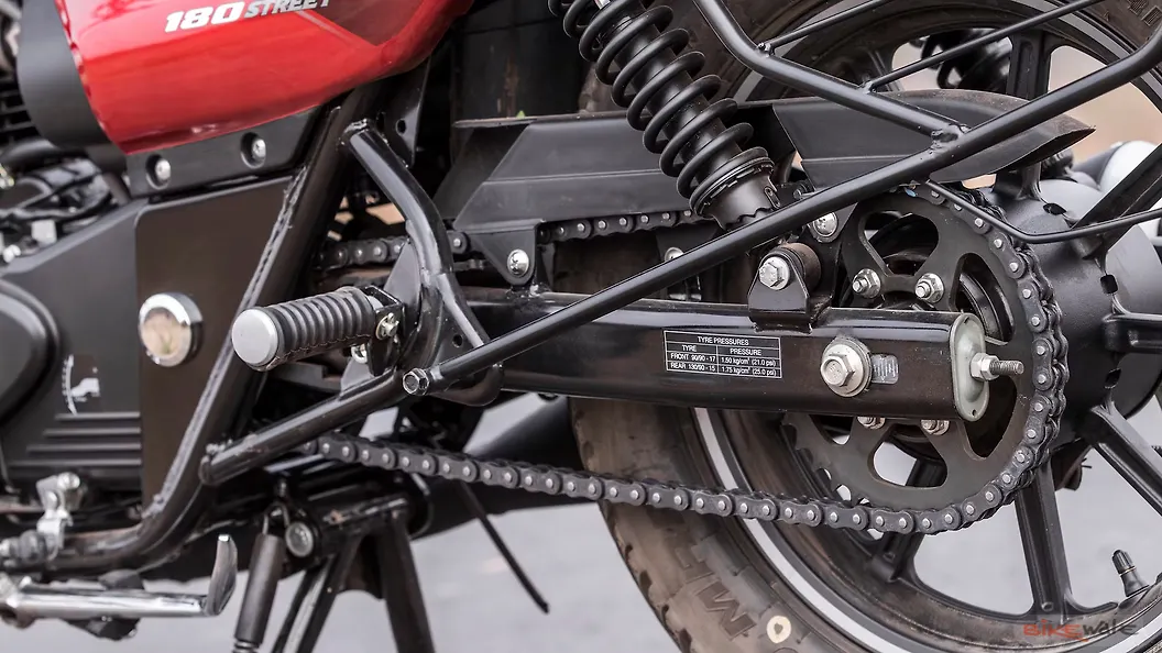 Bajaj Avenger Street 180 Action Image – BikeWale