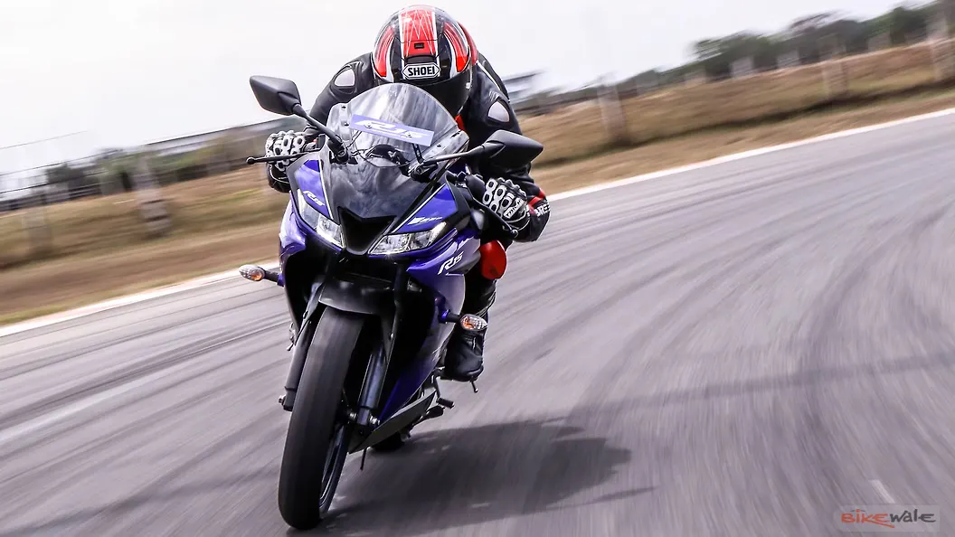 Yamaha YZF R15 V3 Wheels-Tyres Image – BikeWale