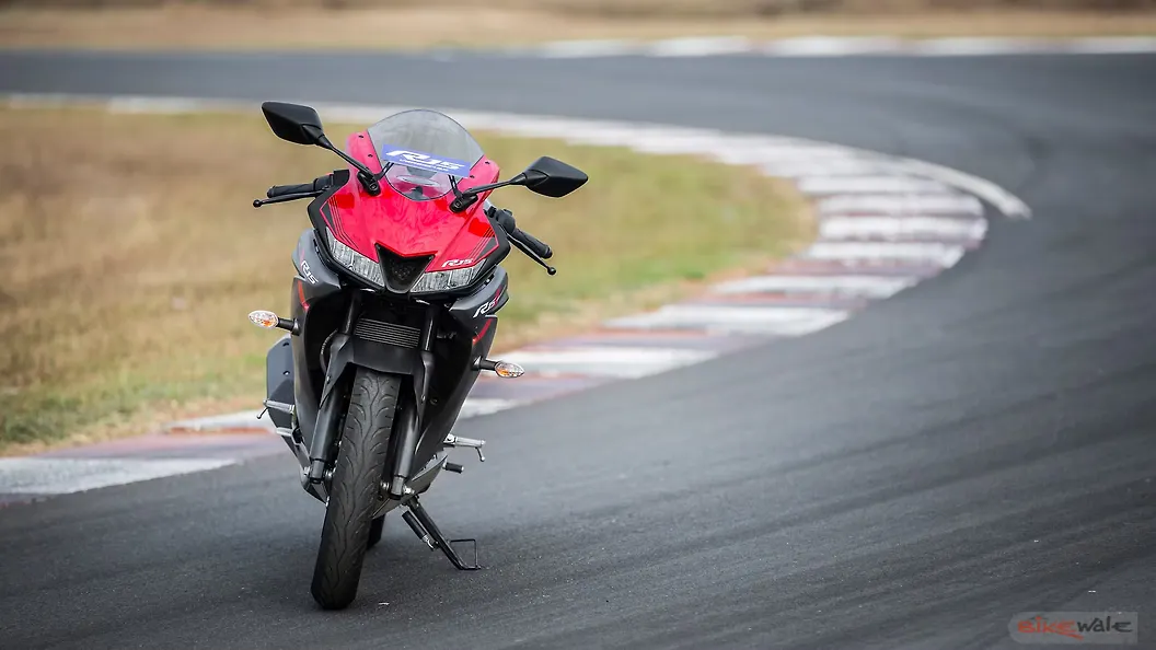 Yamaha YZF R15 V3 Wheels-Tyres Image – BikeWale