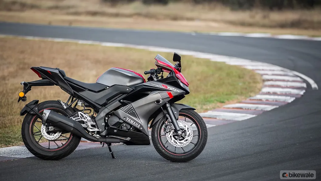 Yamaha YZF R15 V3 Wheels-Tyres Image – BikeWale