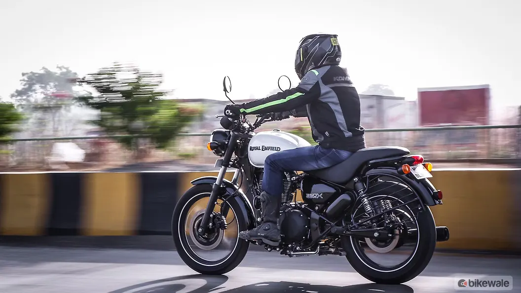 Royal Enfield Thunderbird 350X Action Image – BikeWale