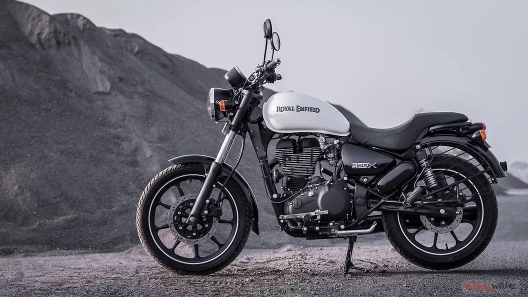 Royal Enfield Thunderbird 350X Action Image – BikeWale