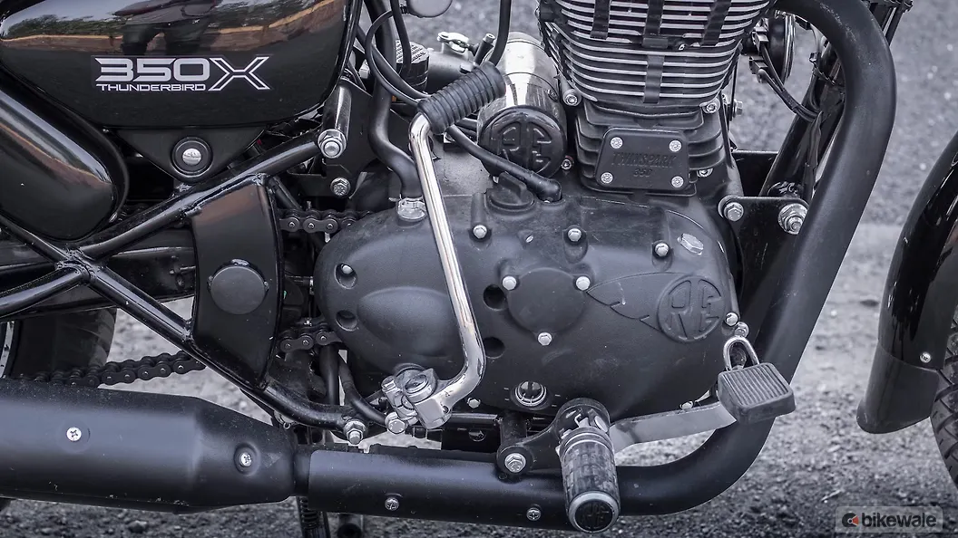 Royal Enfield Thunderbird 350X Action Image – BikeWale