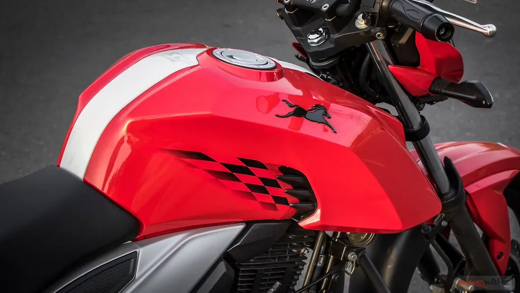 TVS Apache RTR 160 4V Engine Image – BikeWale