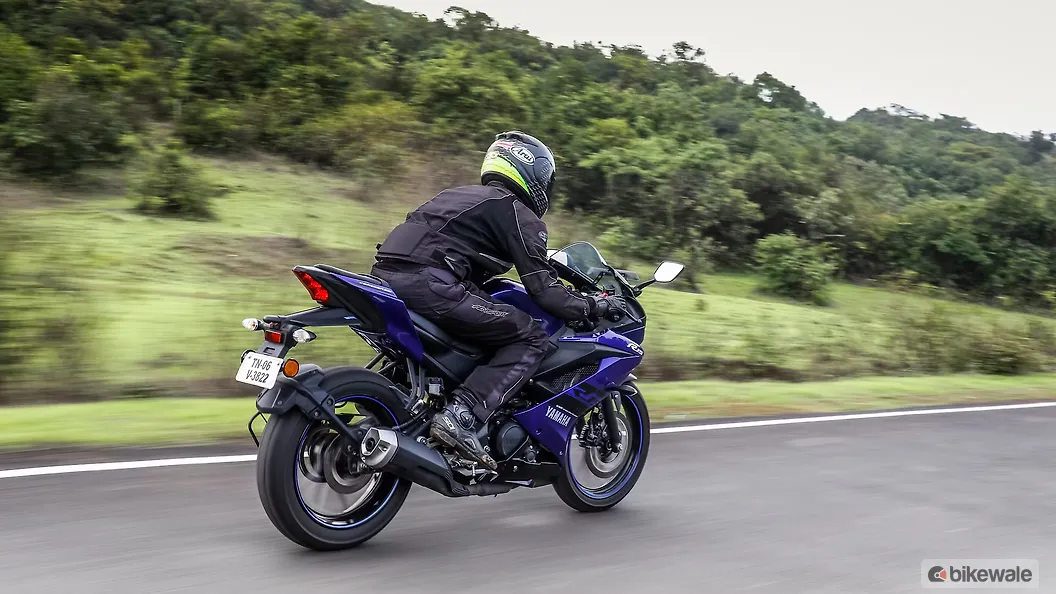Yamaha YZF R15 V3 Rear Image – BikeWale