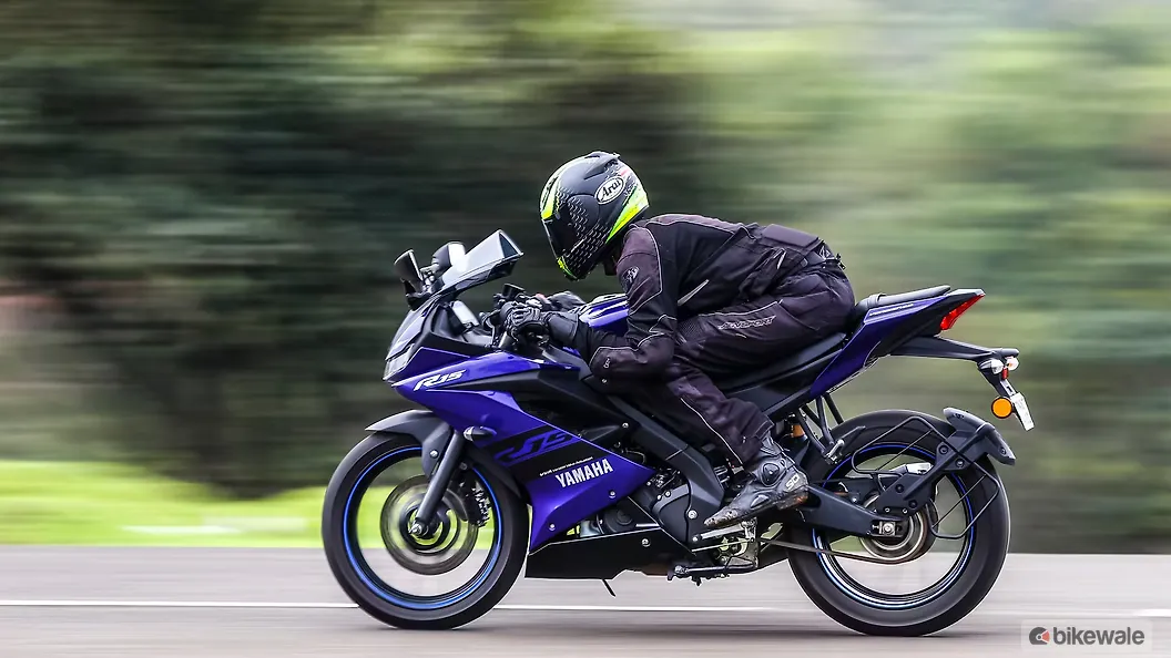 Yamaha YZF R15 V3 Rear Image – BikeWale