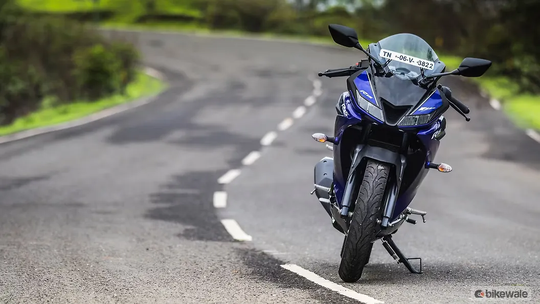 Yamaha YZF R15 V3 Front Three-Quarter Image – BikeWale