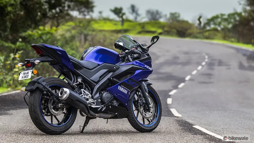 Yamaha YZF R15 V3 Rear Three-Quarter Image – BikeWale