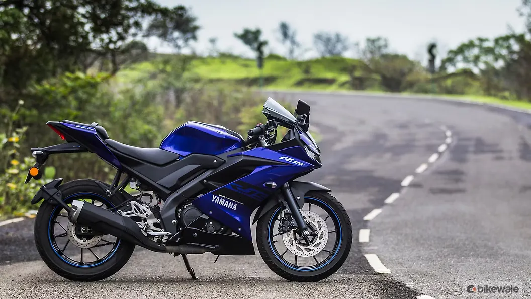 Yamaha YZF R15 V3 Side Image – BikeWale