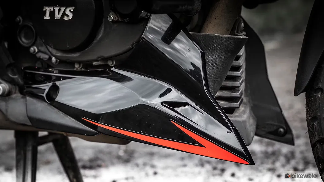 TVS Apache RTR 200 4V Action Image – BikeWale