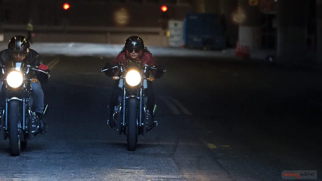 Royal Enfield Continental GT 650 Rear Reflex Reflector Image – BikeWale