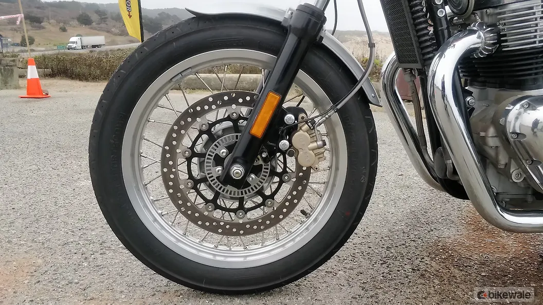 Royal Enfield Interceptor 650 Action Image – BikeWale